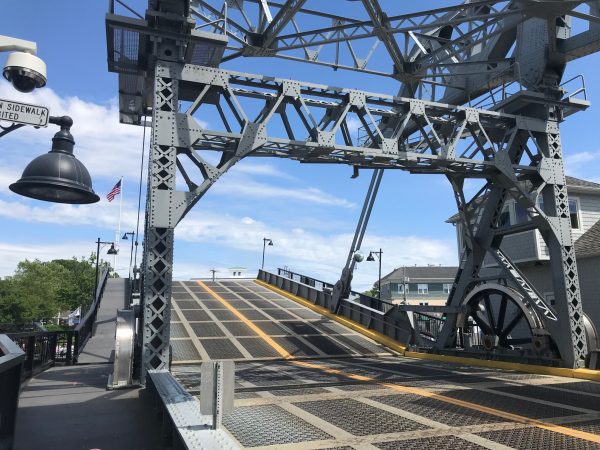 Eats: Ice Cream At Mystic Drawbridge A Lifting Experience