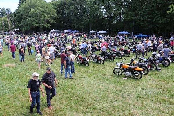 Brit Jam's Return Draws Marvelous Models And Hefty Crowd