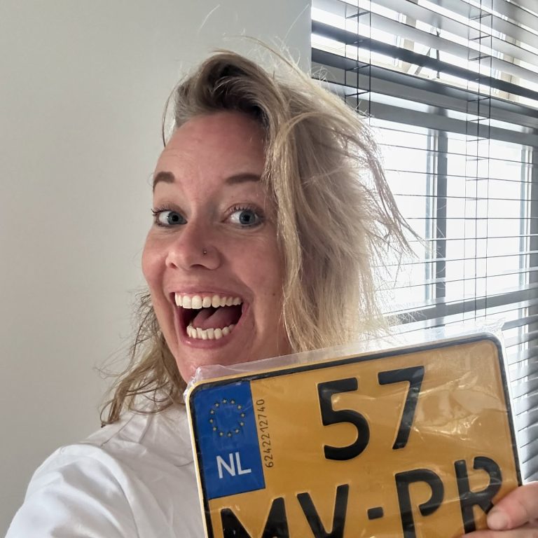 "Itchy Boots" Scraps U.S. Book Tour; Says "It Doesn't Feel Safe"